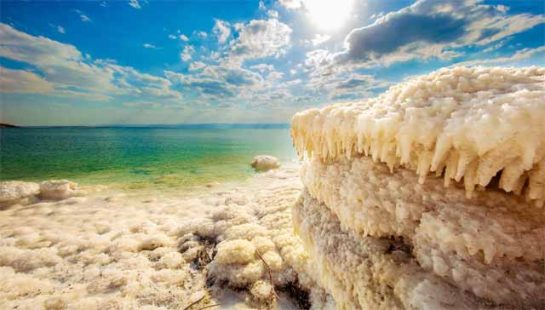 50 de curiozităţi despre Marea Moartă, lacul cu cea mai sărată apă de ...